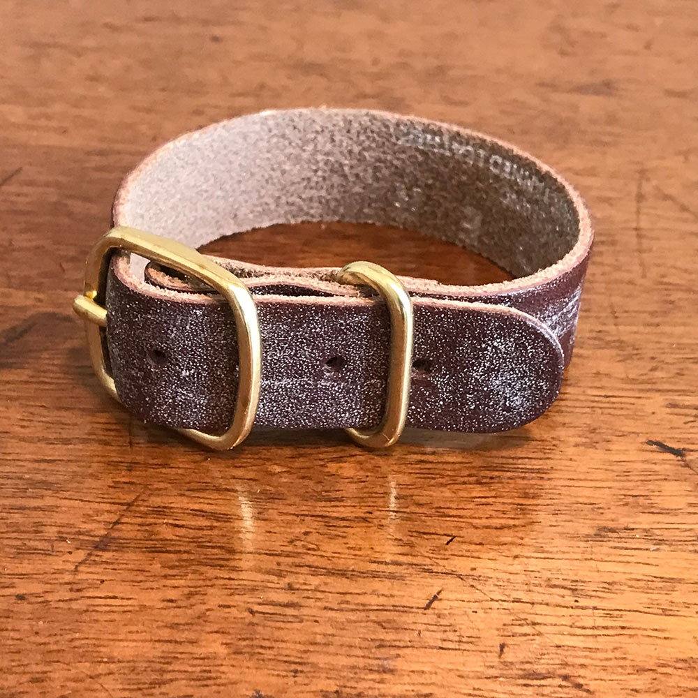 TENDER STORES | BARK-TANNED PULL THROUGH WATCH STRAP